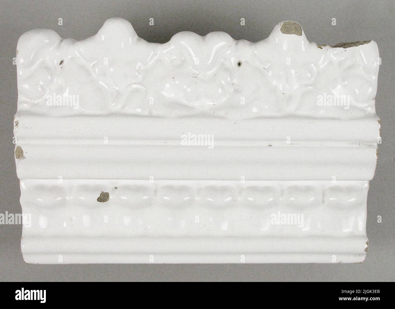 Crown tile pattern hi-res stock photography and images - Alamy