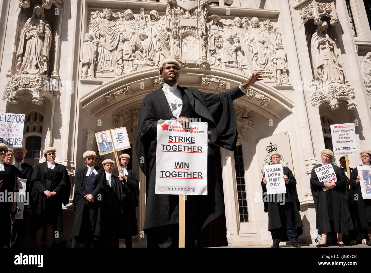 Junior barrister pay hi-res stock photography and images - Alamy