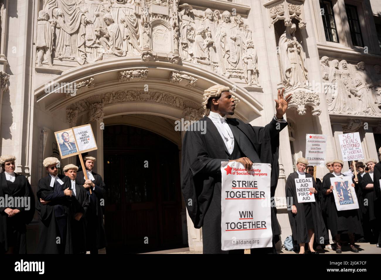 Junior barrister pay hi-res stock photography and images - Alamy