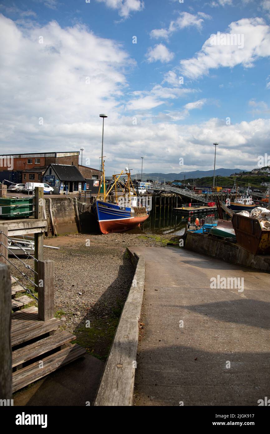 Boatyard services hi-res stock photography and images - Alamy