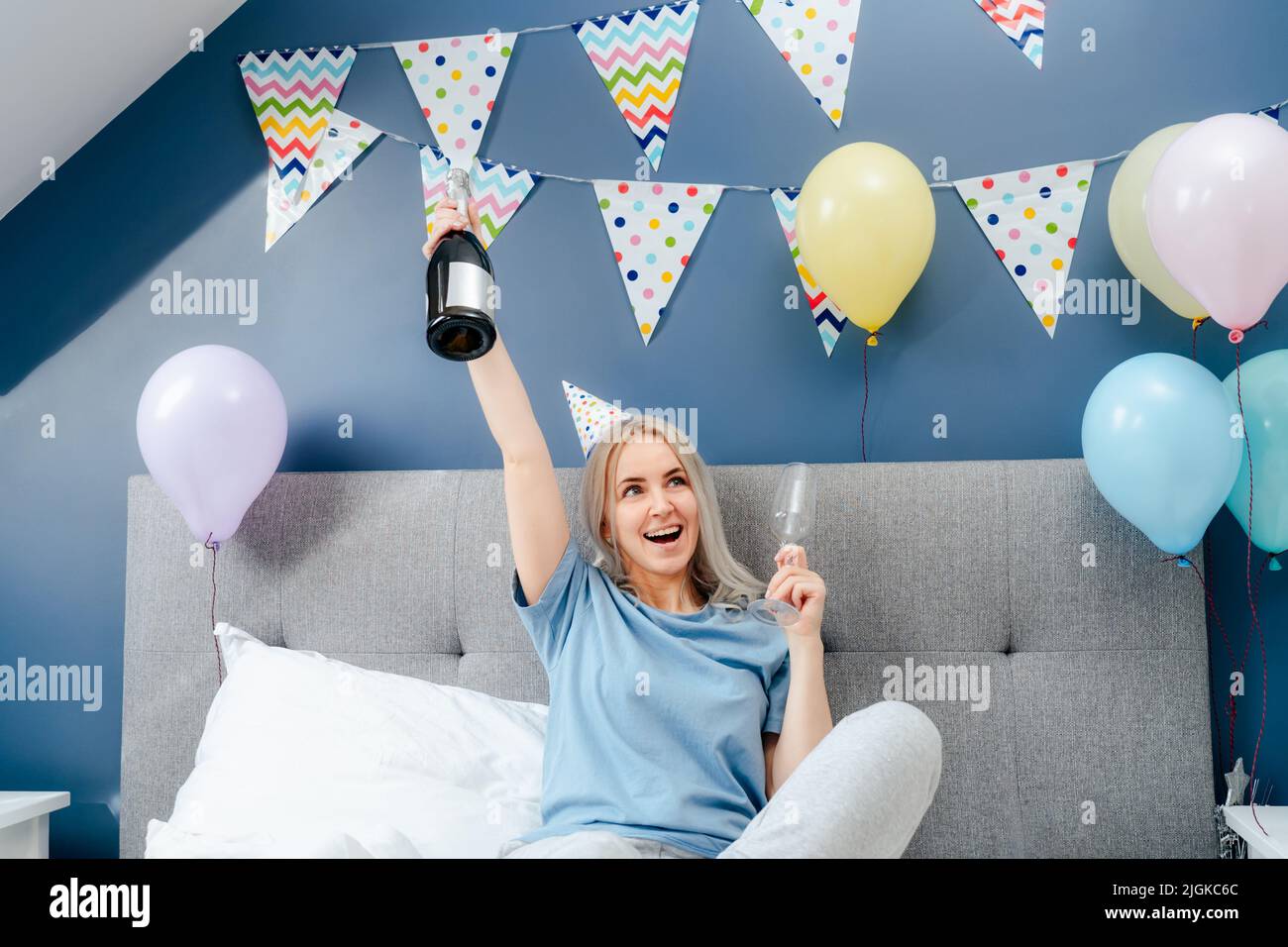 Introvert party hi-res stock photography and images - Alamy