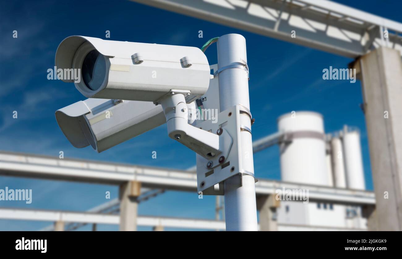 Video cameras in operation hi-res stock photography and images - Alamy