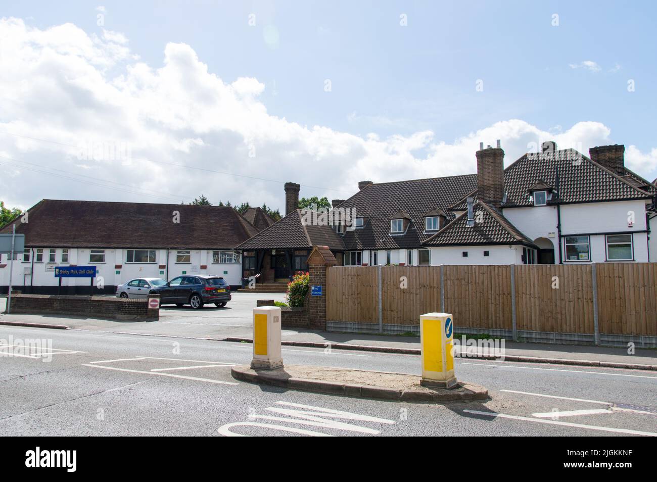 Shirley Park Golf Club building in Croydon Addiscombe Stock Photo - Alamy