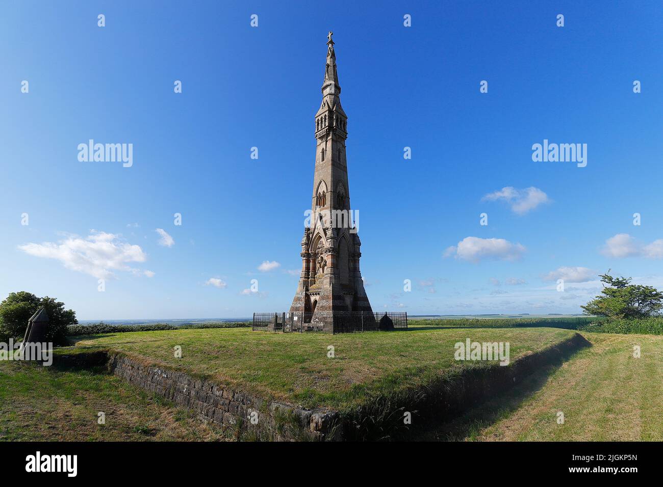 Sir Tatton Sykes Monument built in 1865 at Sledmere in the East Ridings ...