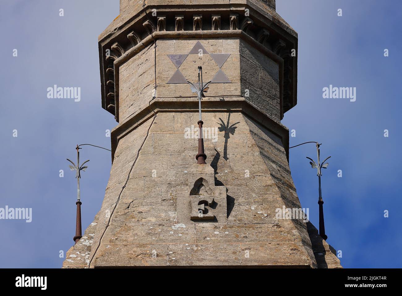 Sir Tatton Sykes Monument built in 1865 at Sledmere in the East Ridings ...