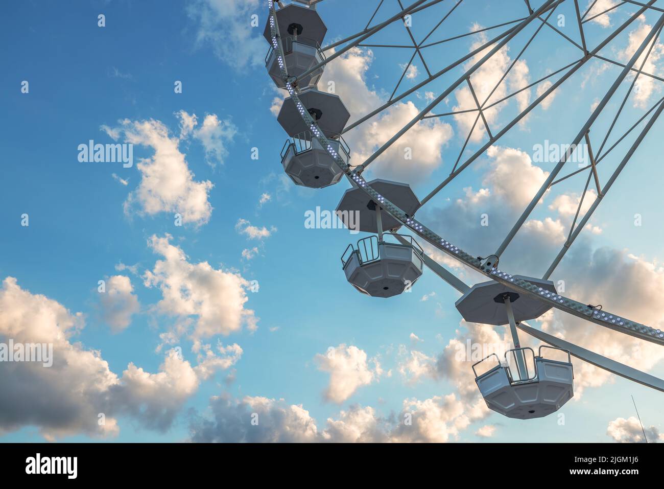 Ferris wheel aerial view wheel hi-res stock photography and images - Alamy