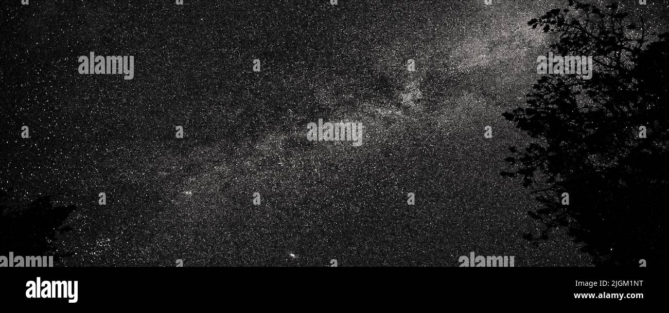 Dark beautiful sky hi-res stock photography and images - Alamy