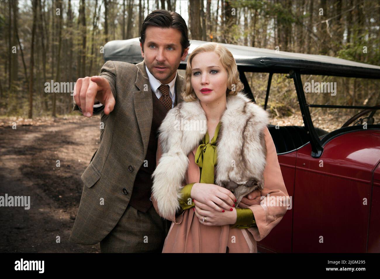 Bradley cooper and jennifer lawrence hi-res stock photography and ...