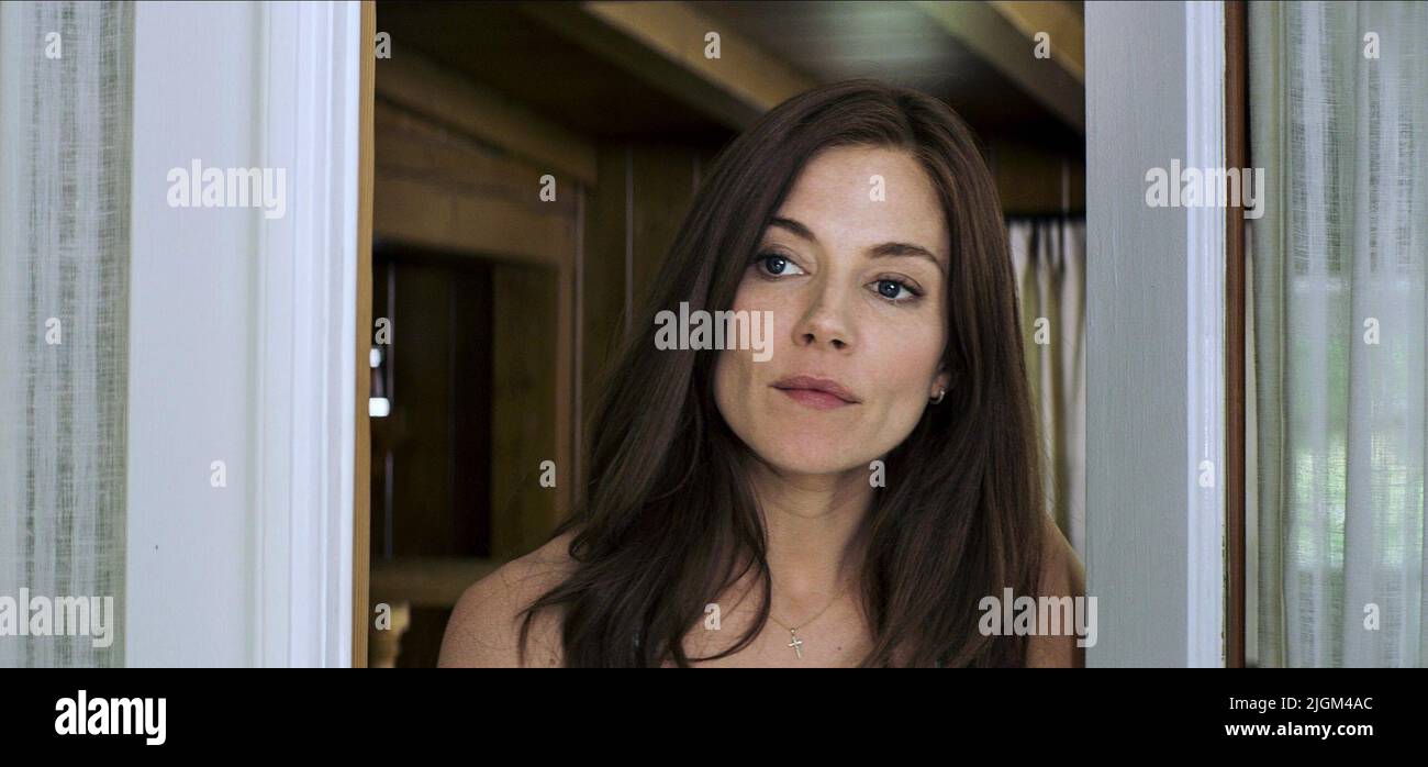 American sniper clint eastwood hi-res stock photography and images - Alamy