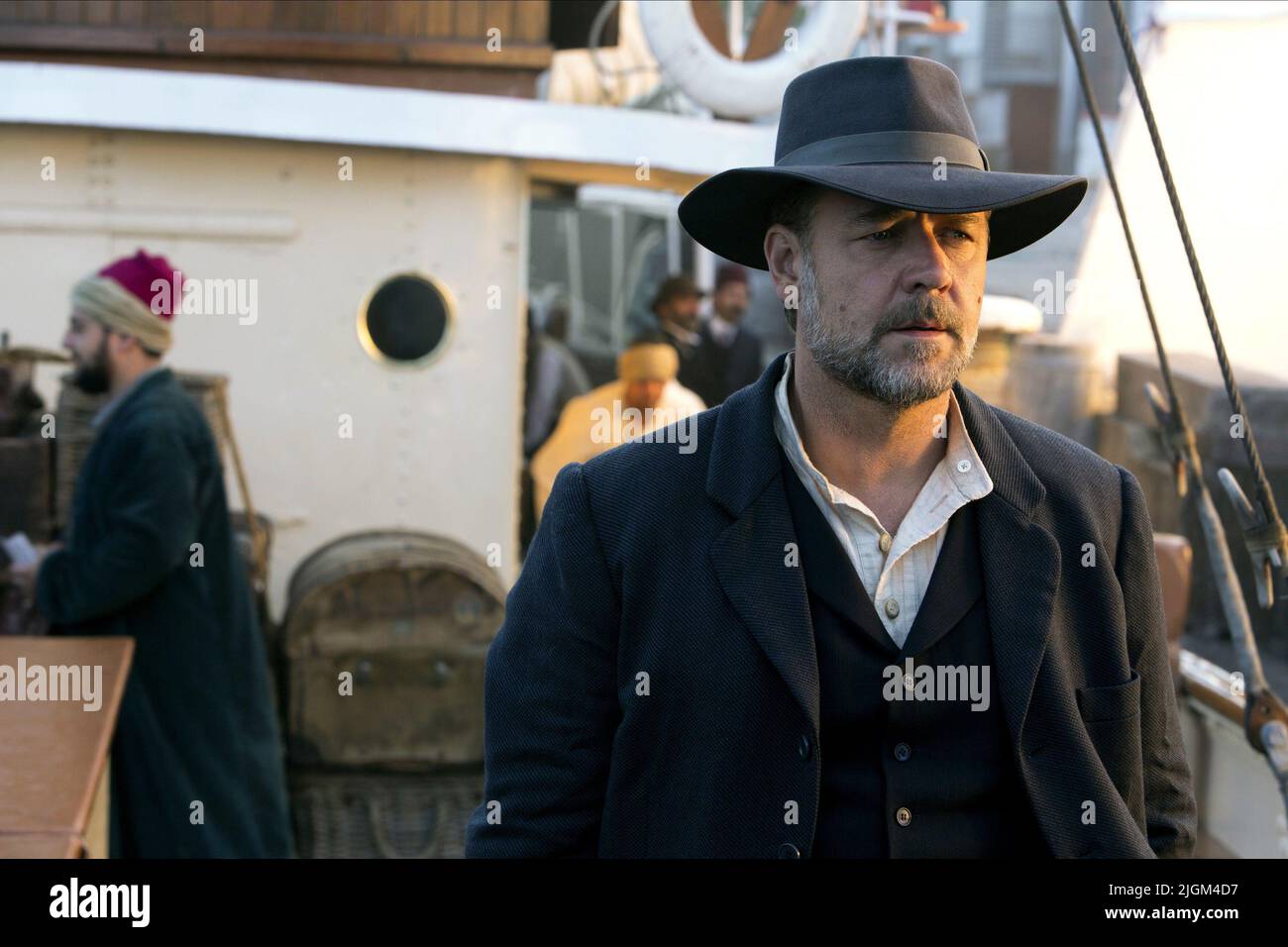 RUSSELL CROWE, THE WATER DIVINER, 2014 Stock Photo - Alamy