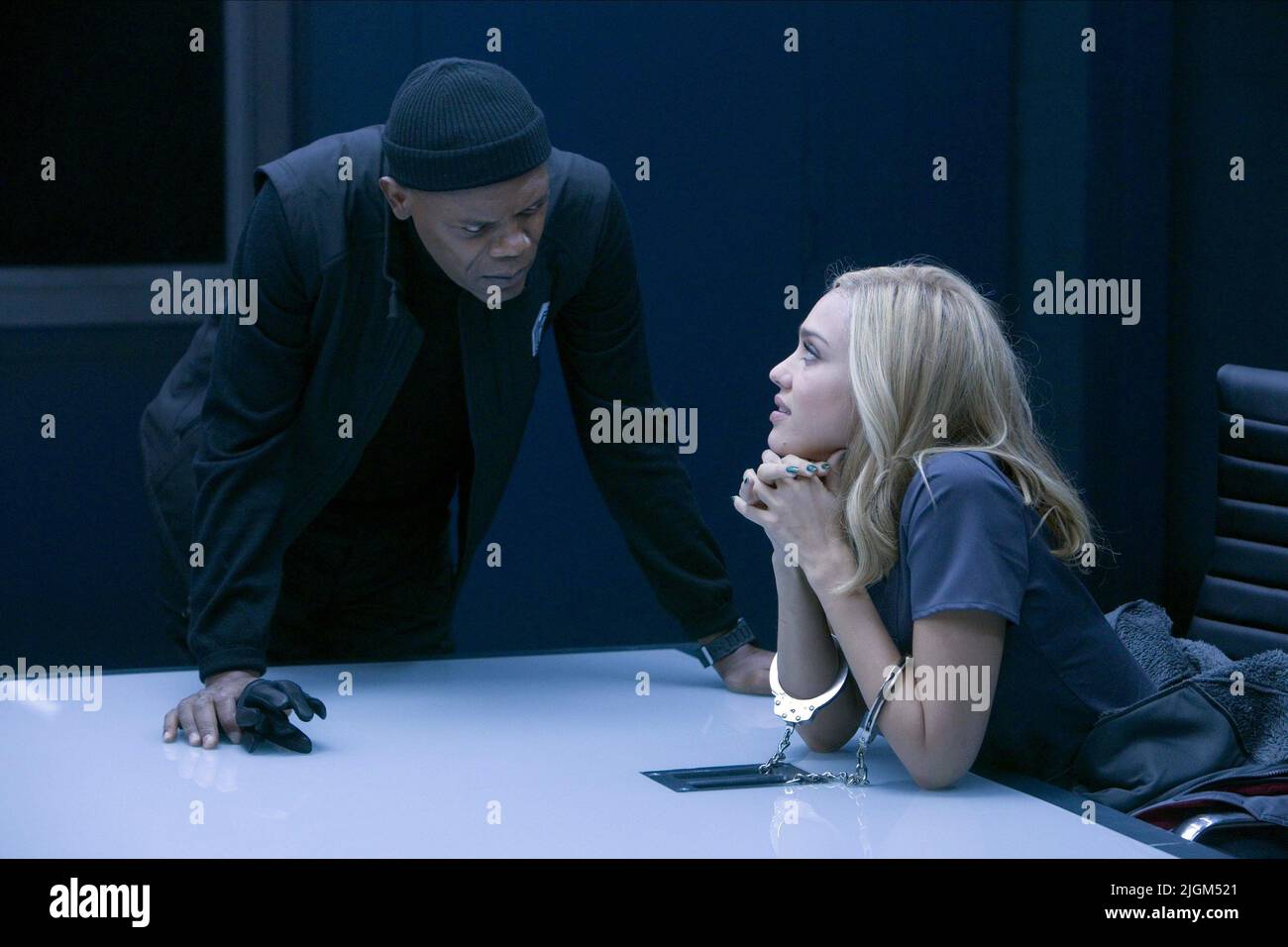 Jessica alba handcuffs hi-res stock photography and images - Alamy