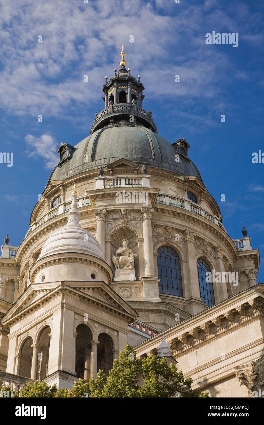 Saint-Stephen's Basilica, Budapest, Hungary Stock Photo - Alamy