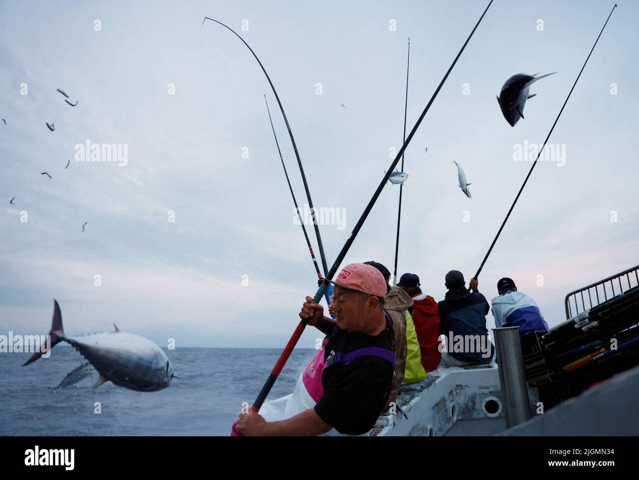 Japan tuna fishing boat hi-res stock photography and images - Alamy