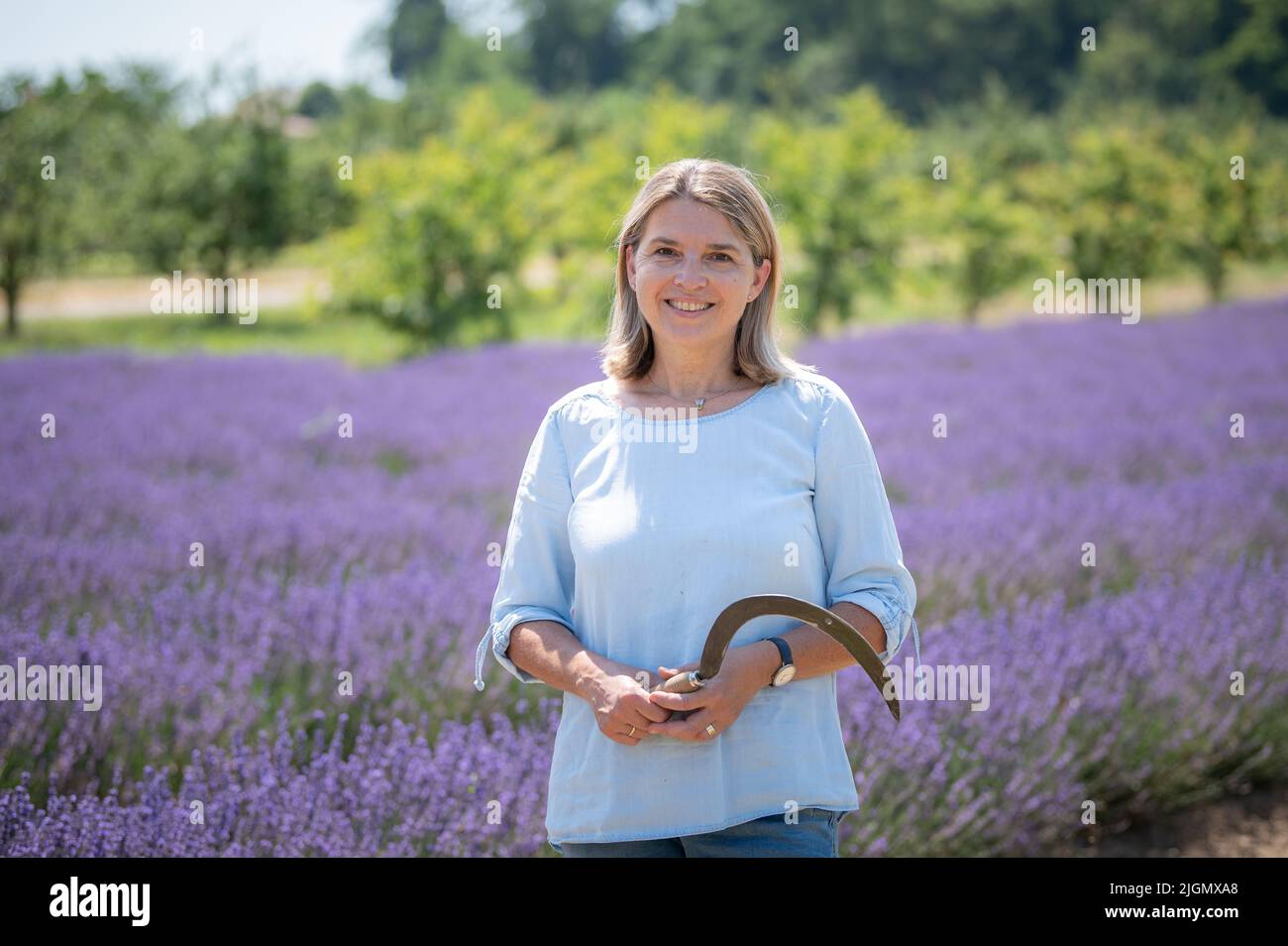 Vogtsburg Im Kaiserstuhl, Germany. 16th June, 2022. Beate Klingenmeier ...