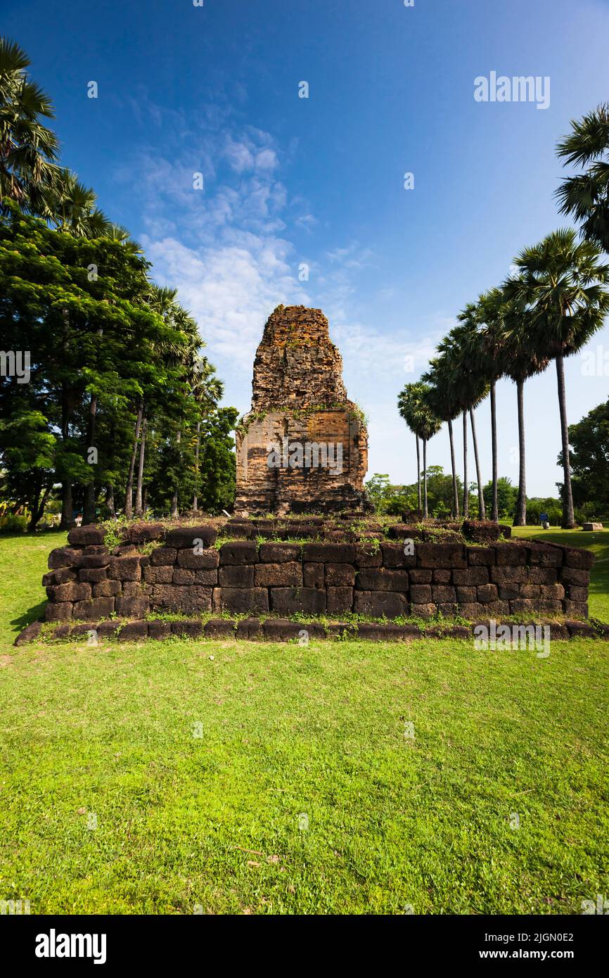 Prasat Phum Pon, Prasat Phum Phon, Thailand's oldest Khmer temple, the ...