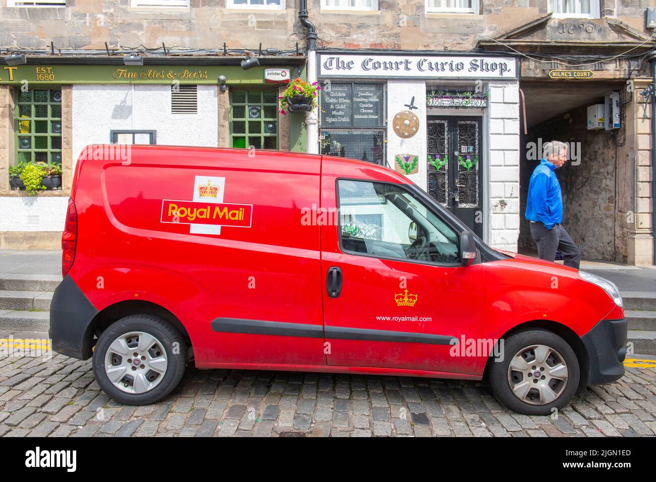 Royal Mail car on Lawnmarket on Royal Mile in Old Town Edinburgh ...