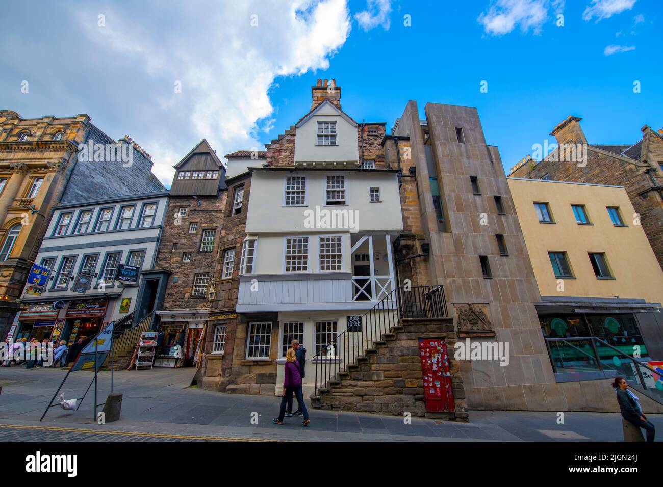 John Knox House at 45 High Street on Royal Mile in Old Town Edinburgh ...