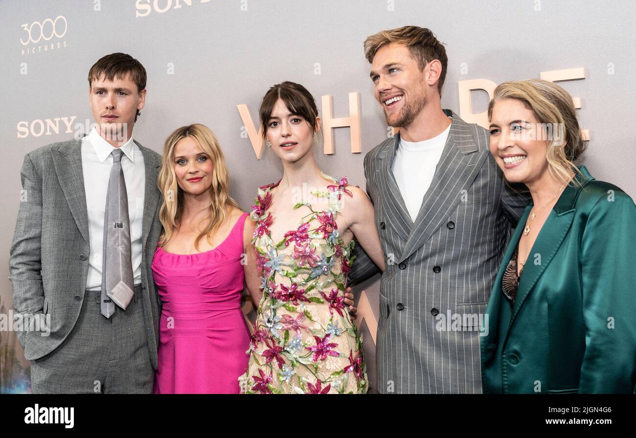 Olivia newman director hi-res stock photography and images - Alamy