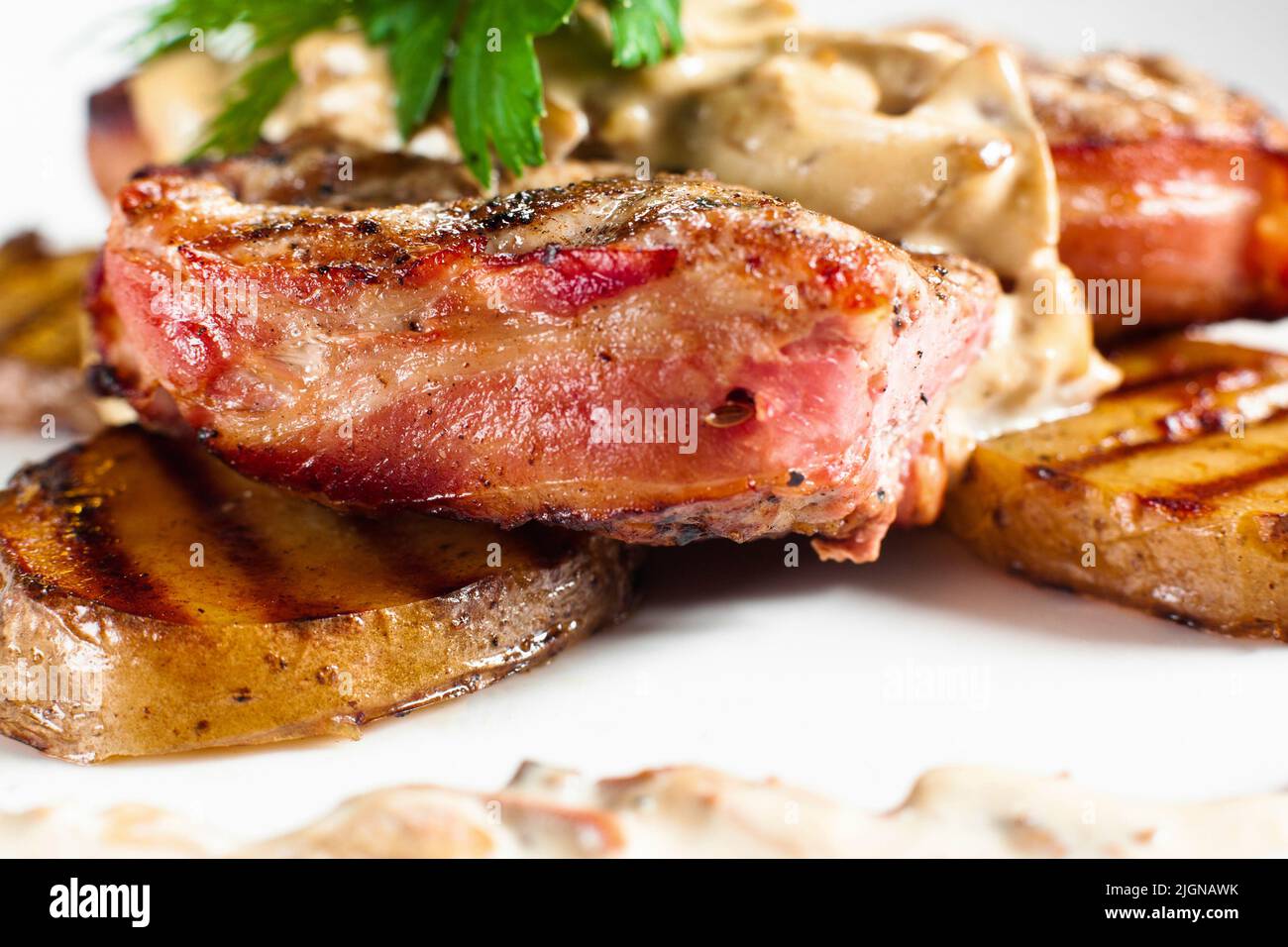 Steak plate restaurant view hi-res stock photography and images - Alamy