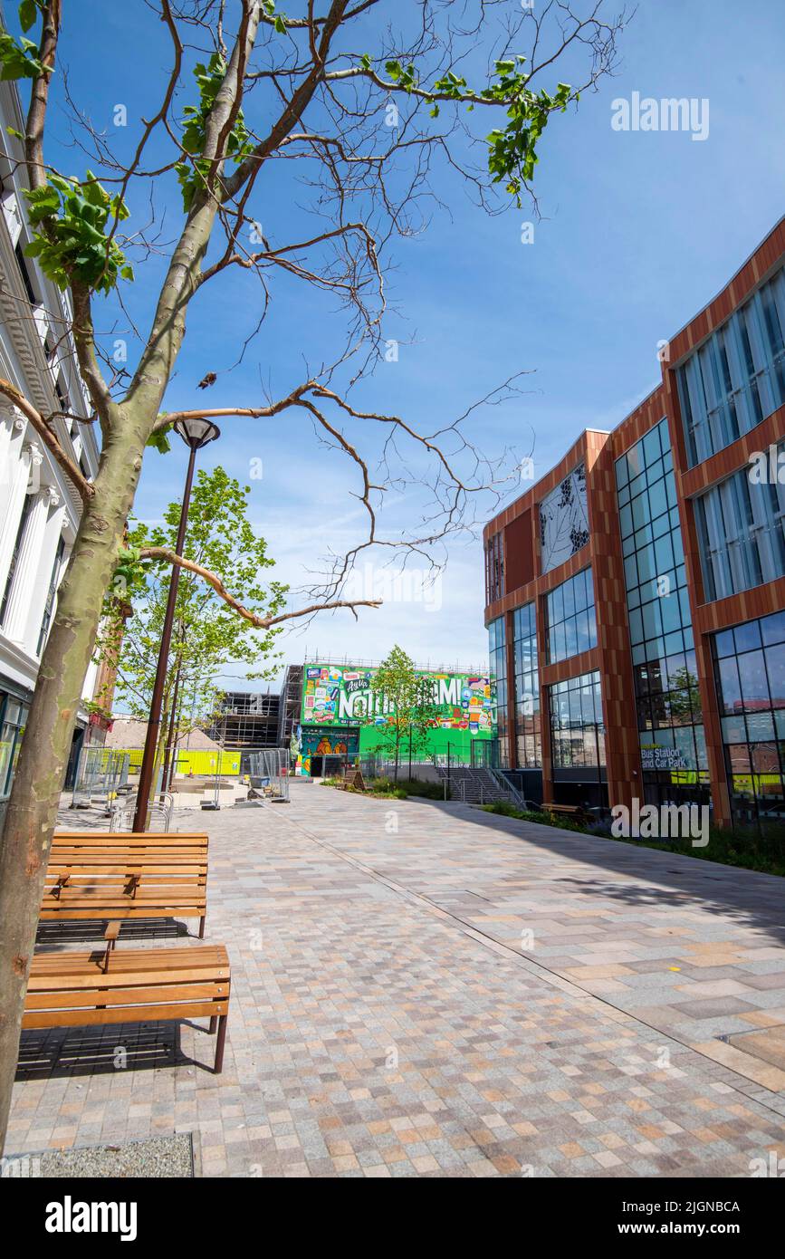 Carrington Street and the entrance to the walkway through to Lister ...