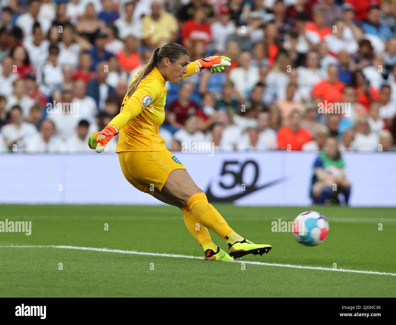 BRIGHTON ENGLAND - JULY 11 : Mary Earps(Manchester United) of England ...