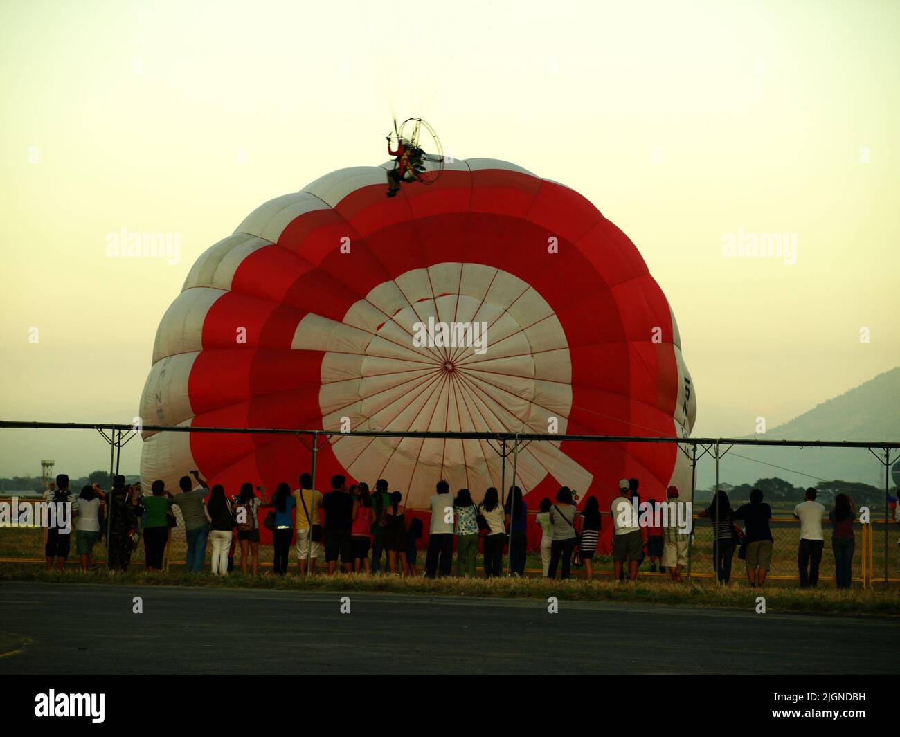 Showcase of different type of hot air ballon from different country ...