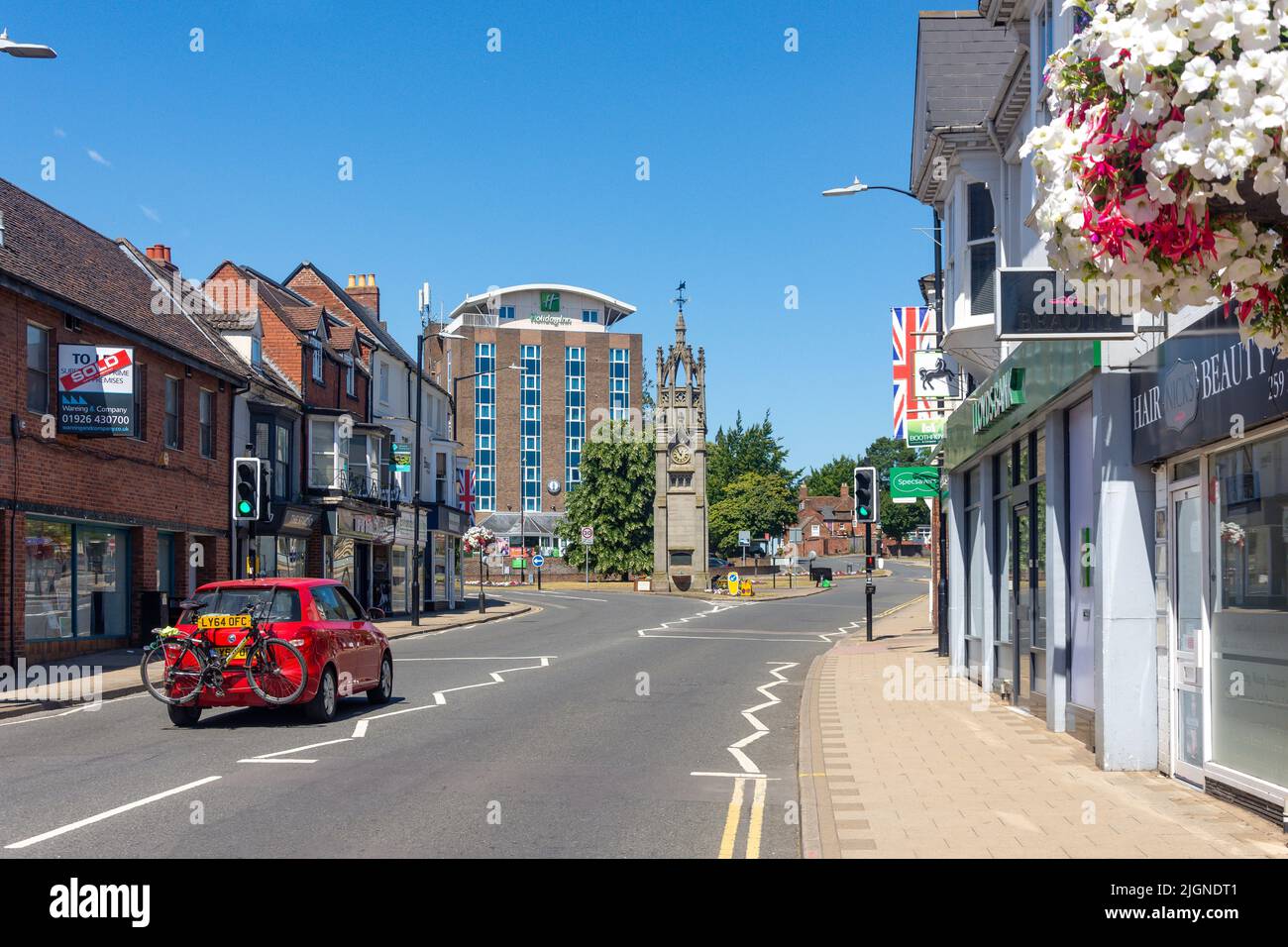 Kenilworth road hi-res stock photography and images - Alamy