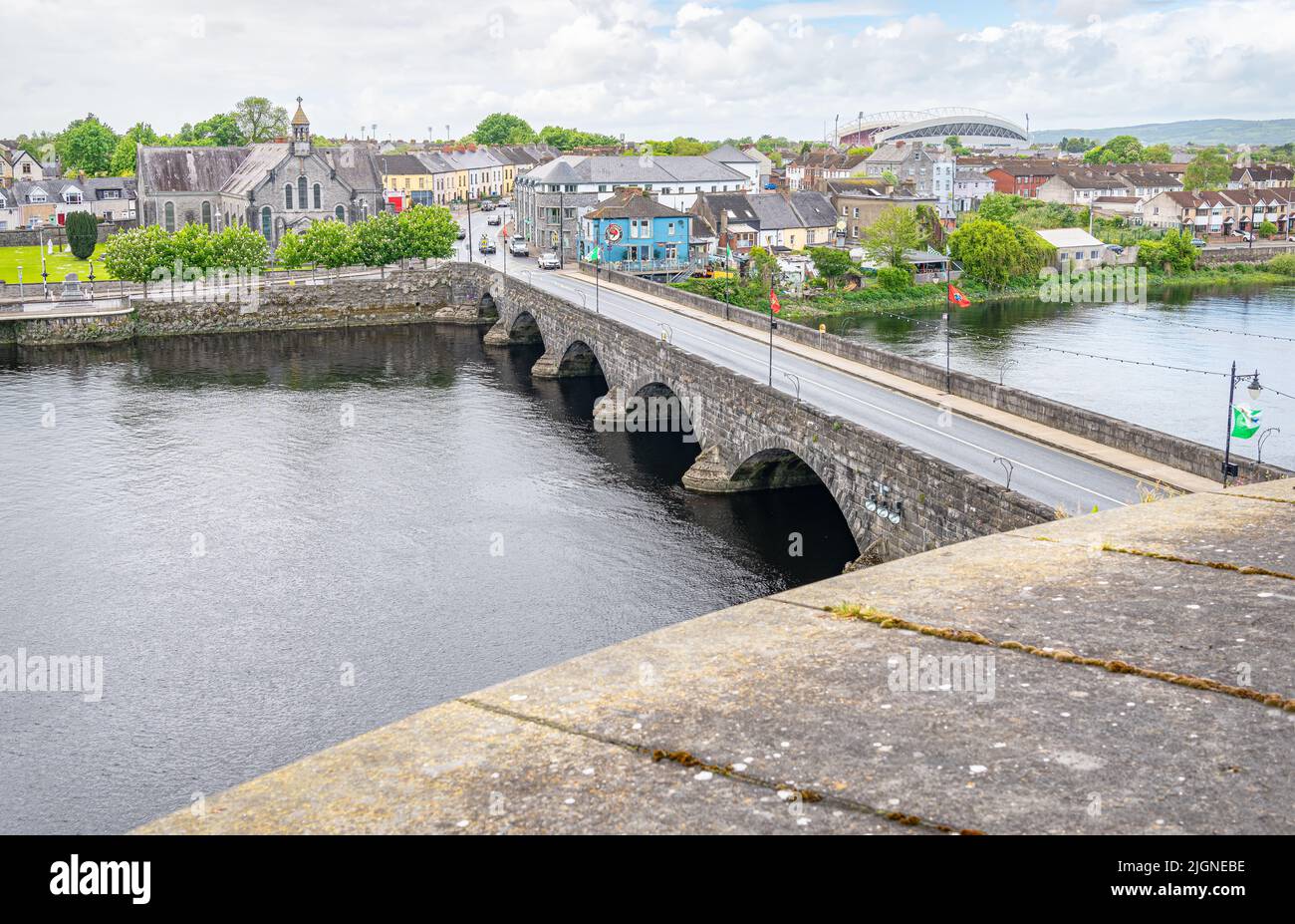 Thomond Bridge across the River Shannon from King John's Castle ...