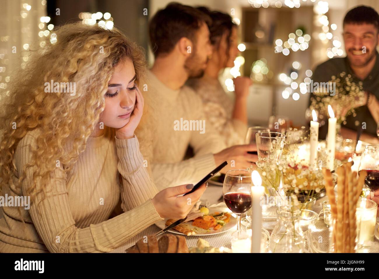 Man woman dinner table sad hi-res stock photography and images - Alamy