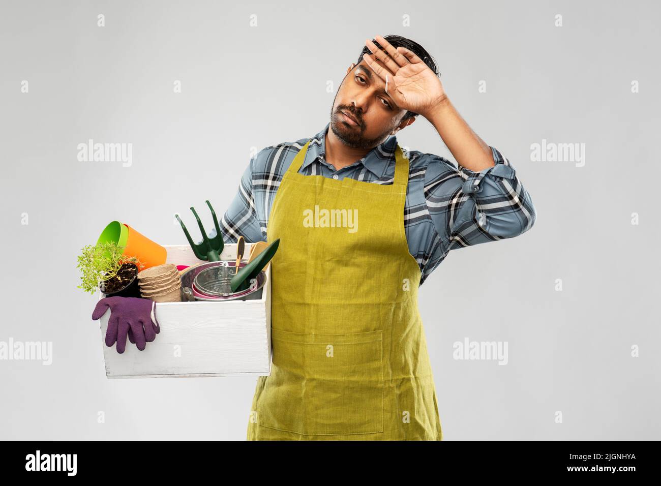 Tired garden hi-res stock photography and images - Alamy