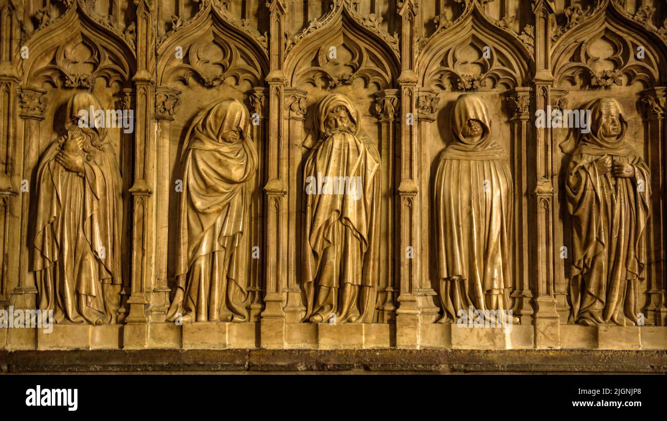 Interior of the Barcelona Cathedral, with gothic style (Barcelona ...