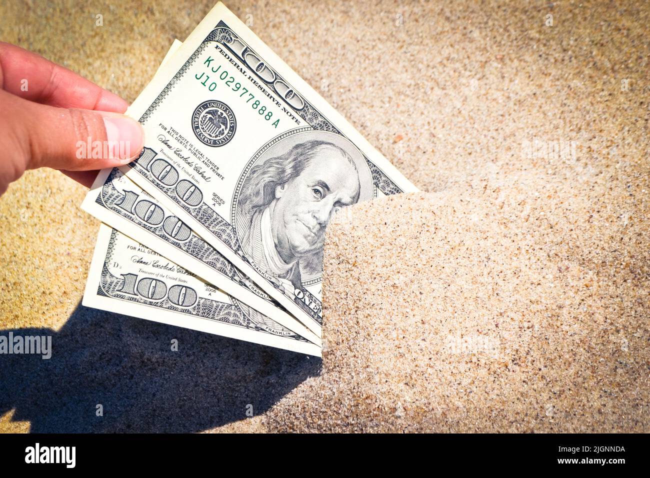 Money notes hi-res stock photography and images - Alamy