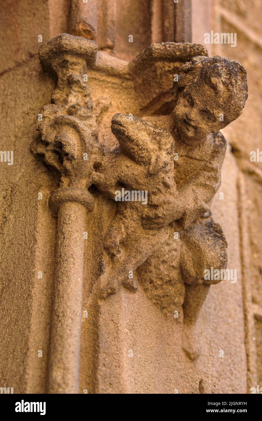 Detalle de la arquitectura medieval hi-res stock photography and images ...