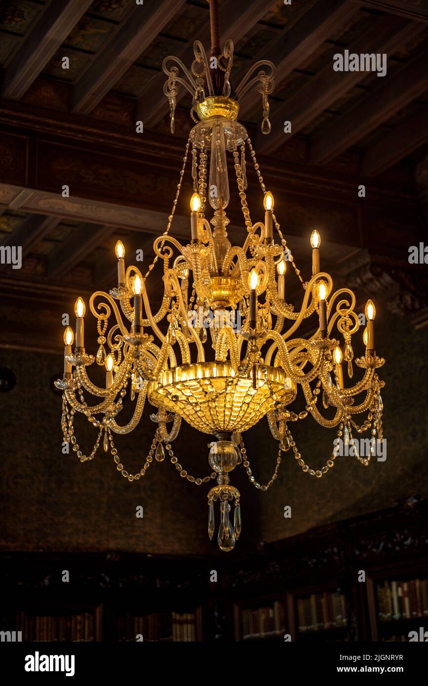 Interior de la casa medieval hi-res stock photography and images - Alamy