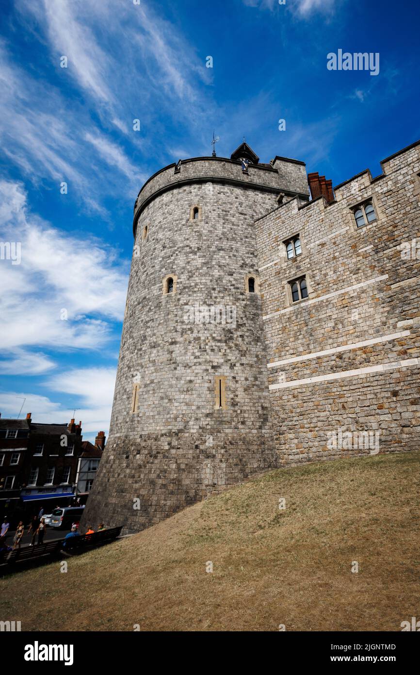 Exterior walls and turrets of Windsor Castle, Berkshire, UK Stock Photo ...