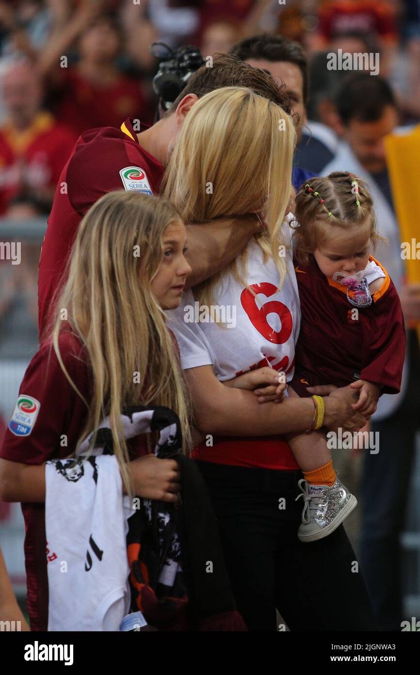 Roma, Stadio olimpico, Serie A tim As Roma vs Genoa: Francesco Totti at ...
