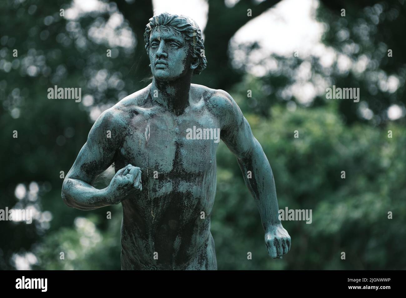 Greek runner sculpture hi-res stock photography and images - Alamy