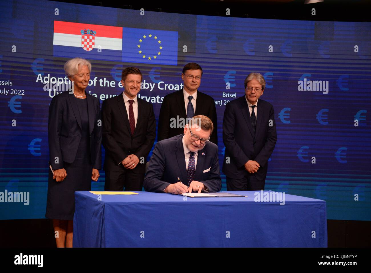 Commissioner signature hi-res stock photography and images - Alamy