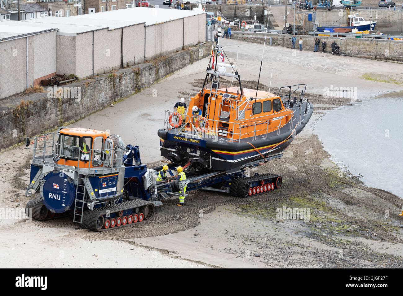 Recovery of Shannon Class Lifeboat RNLB 13-36 John and Elizabeth Allan ...
