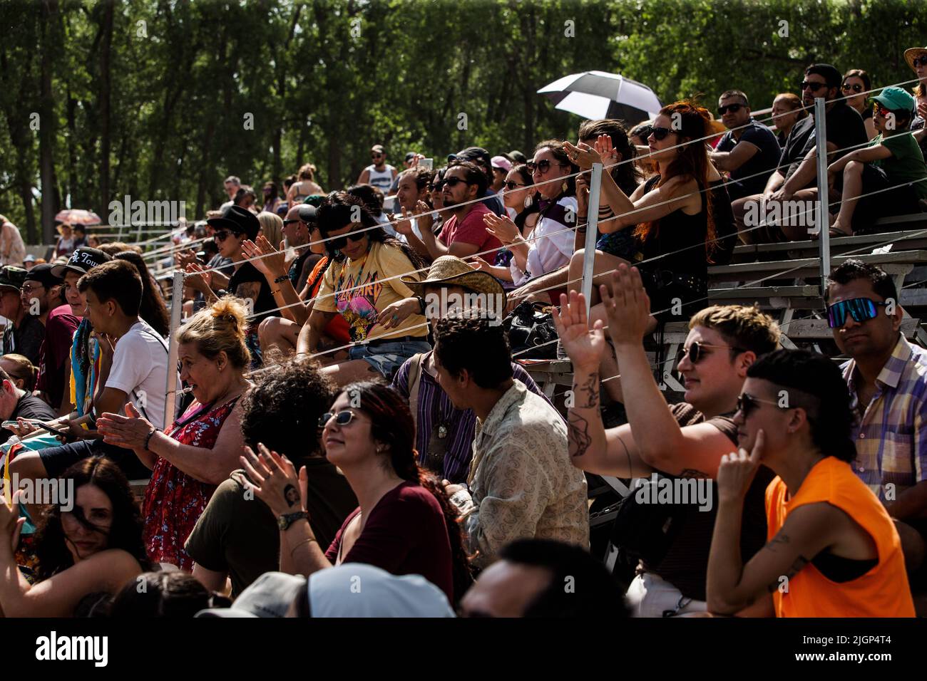 Canada first nations pow wow hi-res stock photography and images - Alamy