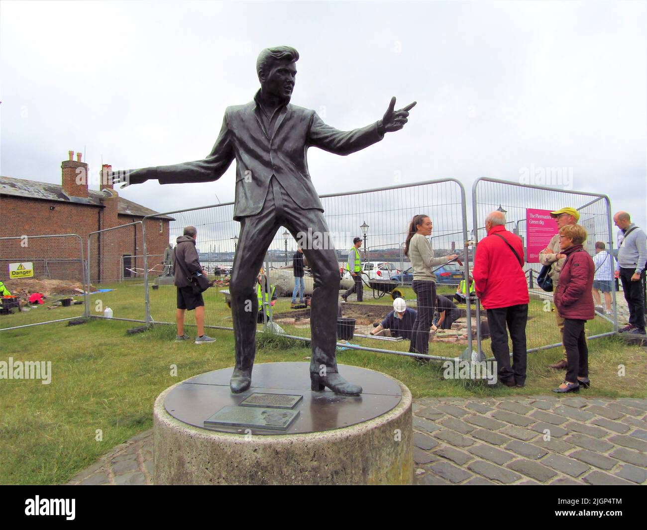 Billy fury statue hi-res stock photography and images - Alamy