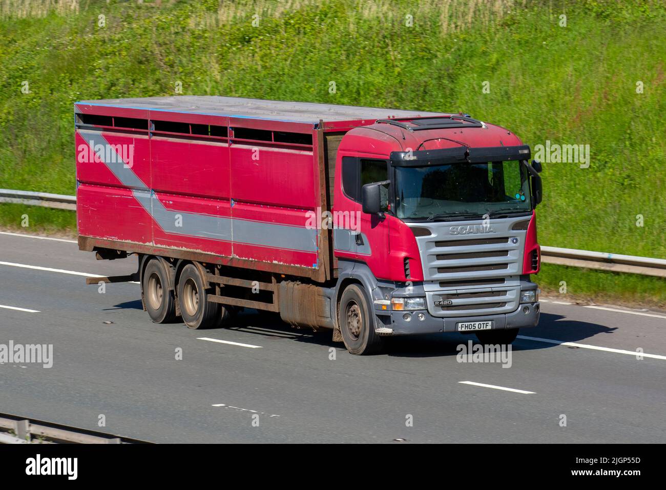 Rusty Old 2005 Cattle Truck, Red Scania R 420 11795cc rigid farm ...