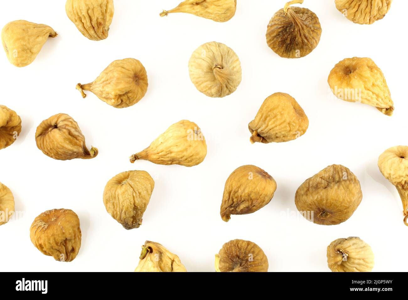 Dry figs isolated on white background. Pattern texture Stock Photo - Alamy