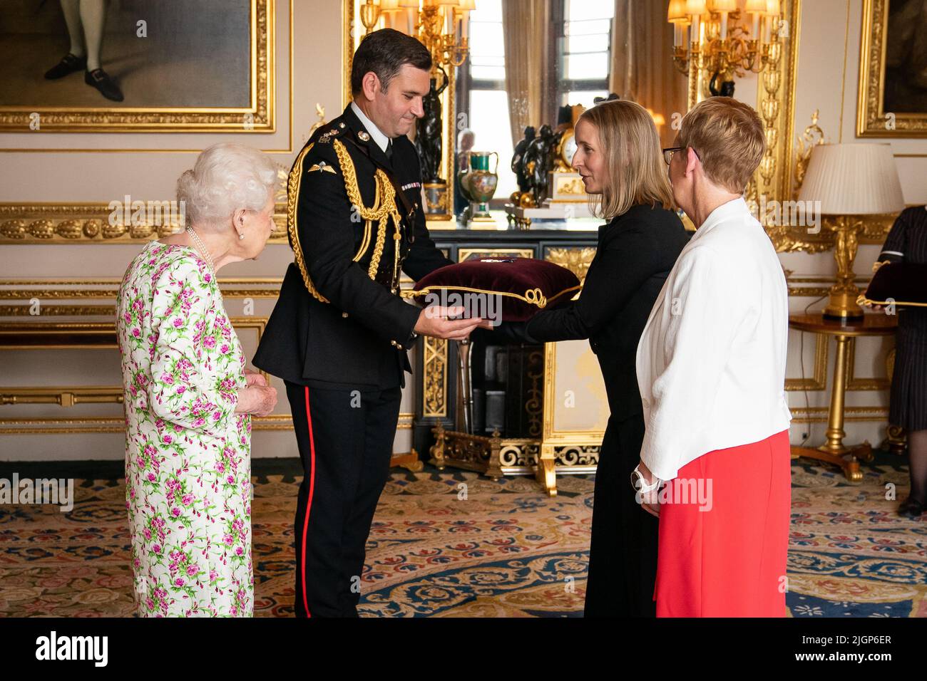 Queen Elizabeth II presenting the George Cross to representatives of ...