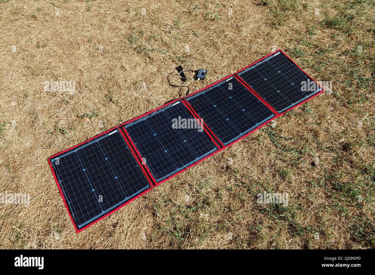 Portable solar generator hi-res stock photography and images - Alamy