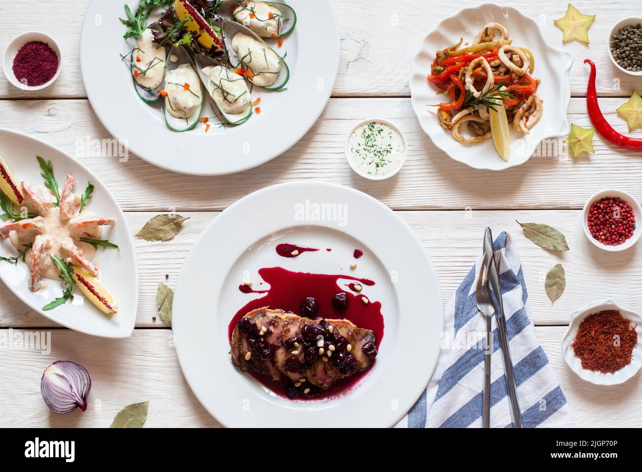 Seafood assortment hi-res stock photography and images - Alamy