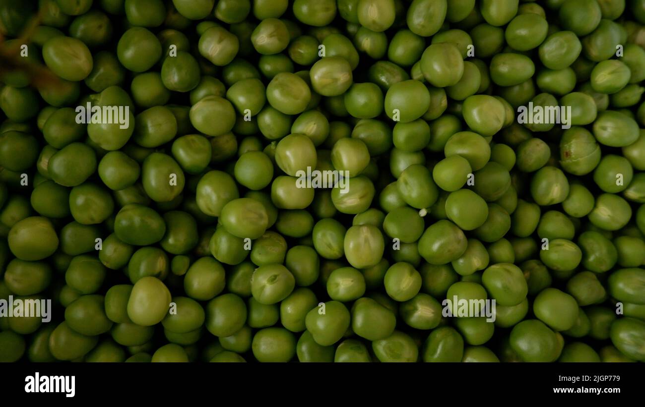 Peas texture hi-res stock photography and images - Alamy