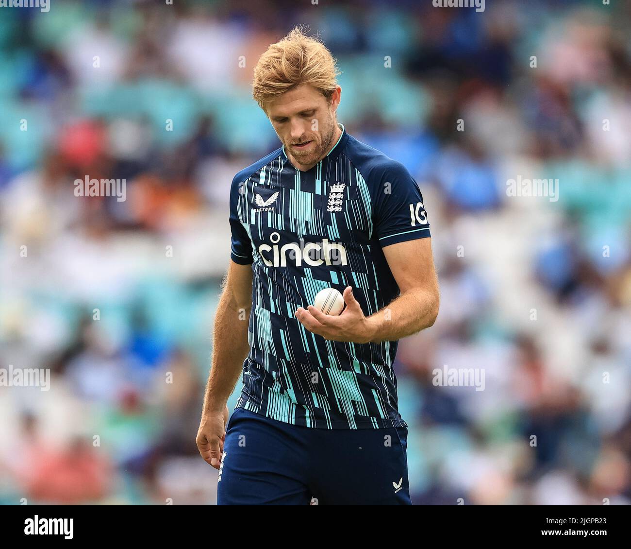 David Willey of England holding the ball Stock Photo - Alamy