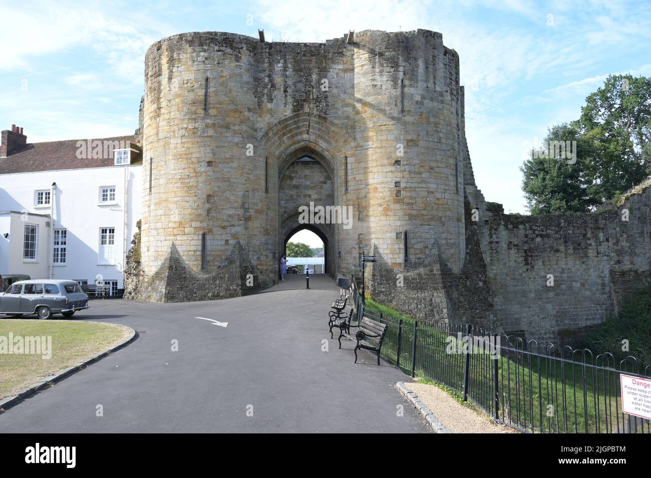 Tonbridge castle in kent Stock Photo - Alamy