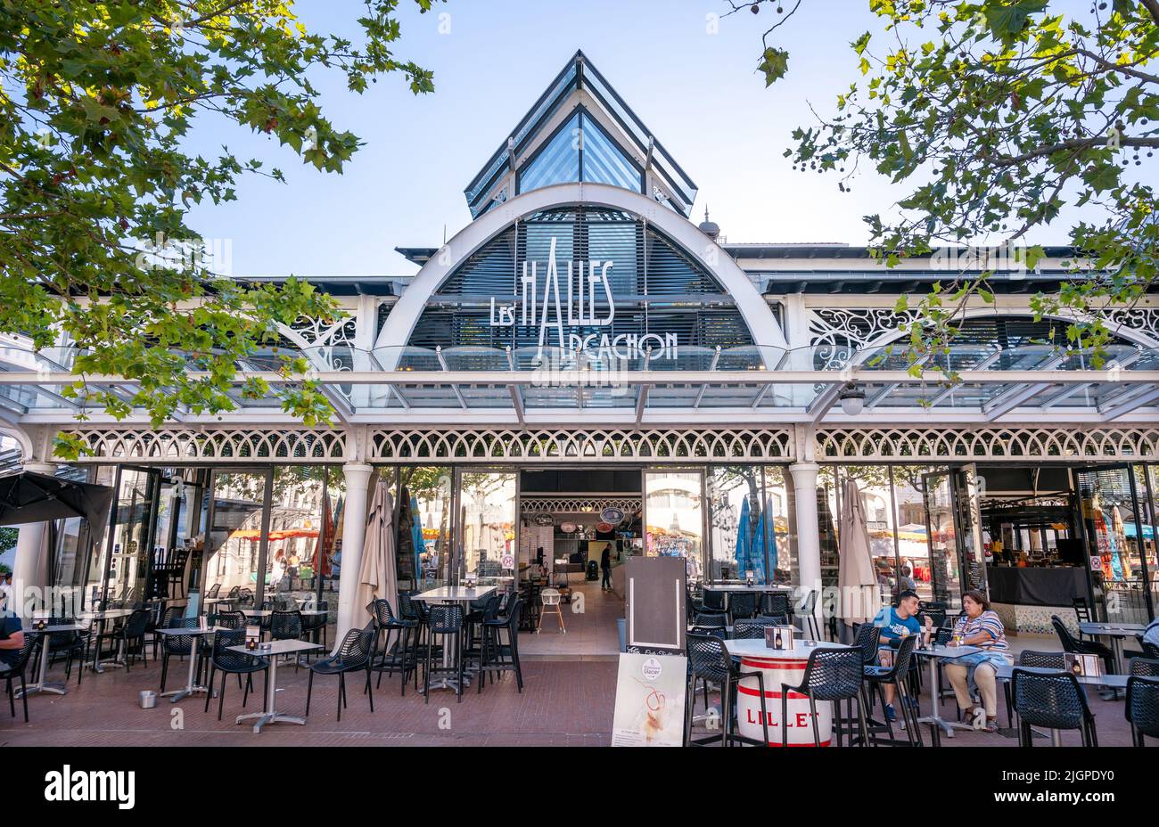 Arcachon food market, France Stock Photo - Alamy